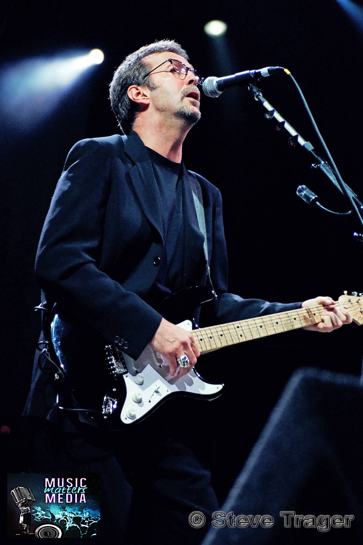 '90s Throwback Gallery: Eric Clapton the 'Pilgrim' World Tour 1998 ...