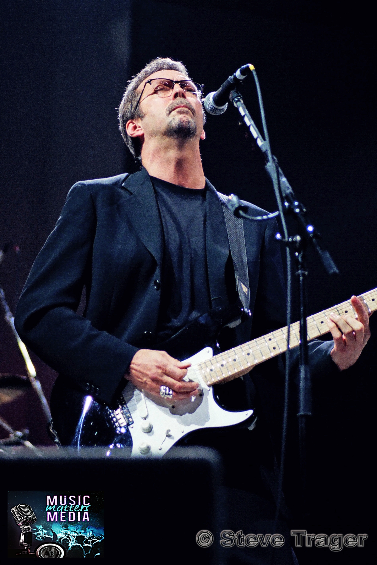 '90s Throwback Gallery: Eric Clapton the 'Pilgrim' World Tour 1998 ...
