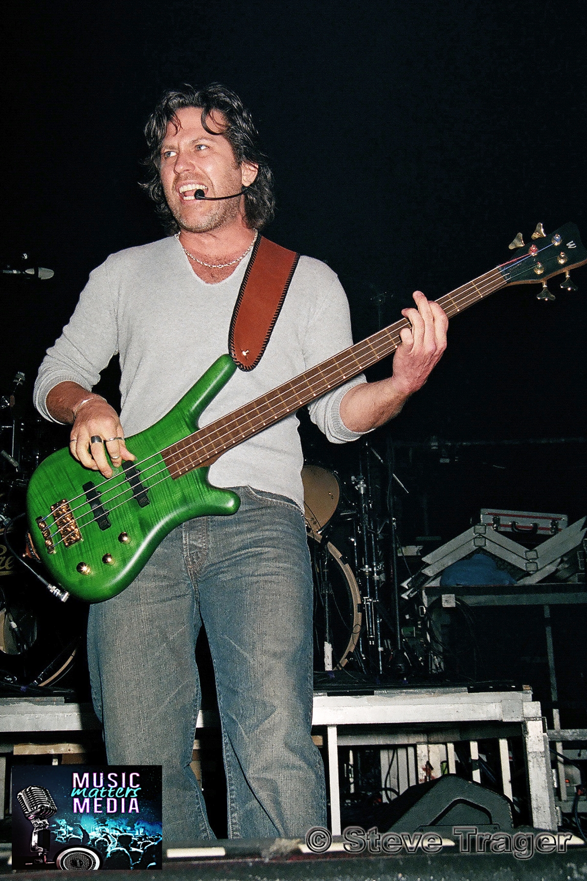 Music Matters Media 2000s Throwback Gallery: ‘Hollyweird’ World Tour 2002